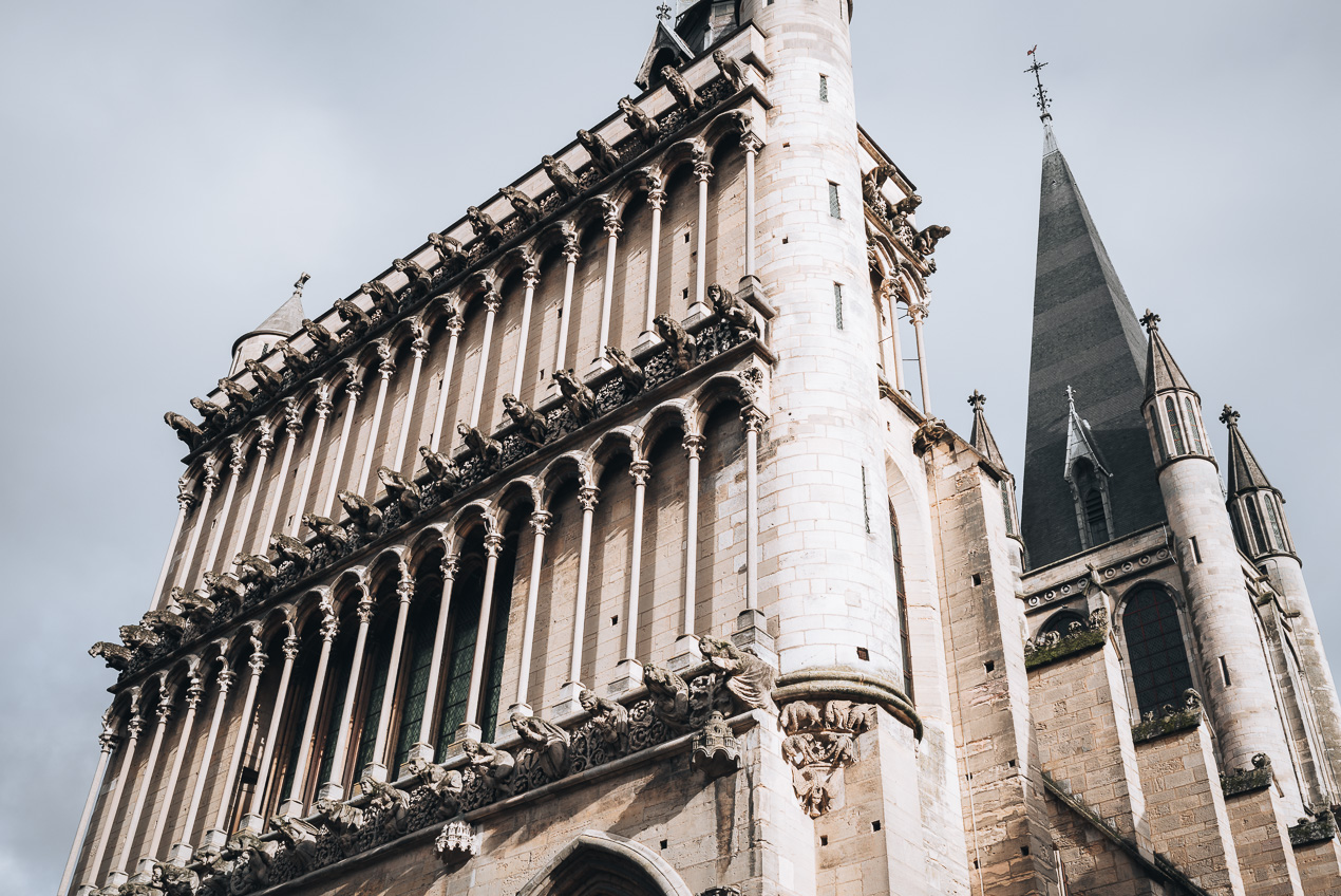 How Many Churches Are in France? & Which Ones to Visit