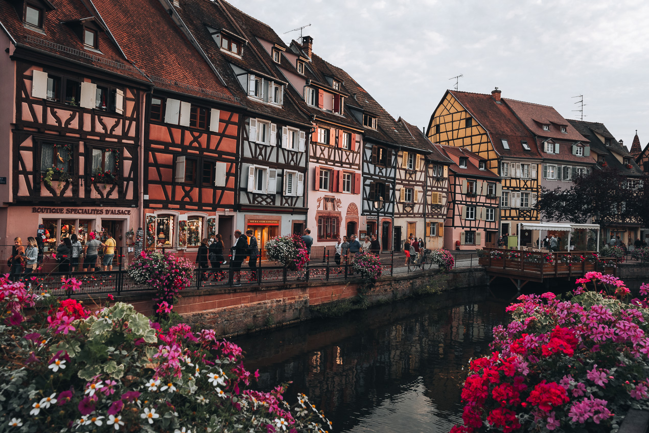 21 Pros and Cons of Living in France (from a Local Expat)