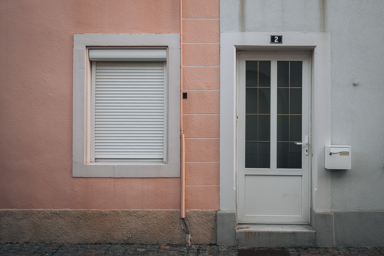 21 Pros and Cons of Living in France (from a Local Expat)